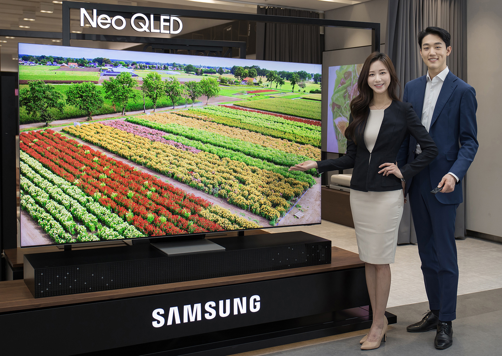 'QNED TV'로 도발한 LG...'Neo QLED TV' 발표한 삼성 '부글부글'