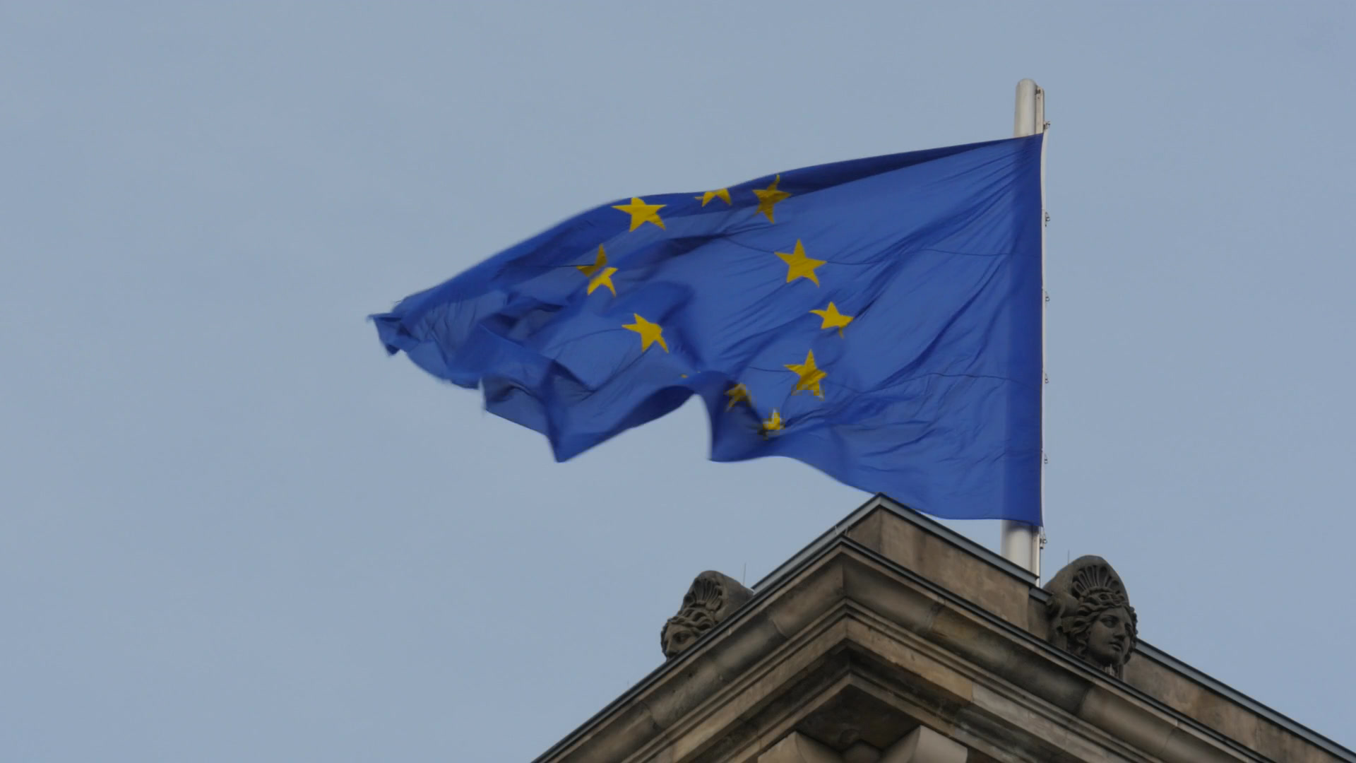 EU, 2030년까지 탄소배출 55% 감축?..."현재 정책으론 불가능"